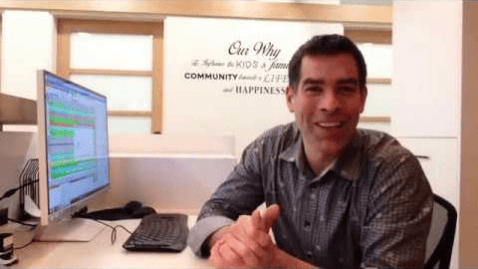 Desk Ergonomics | Chiropractor Dr. Glen Reed | Corporate Wellness